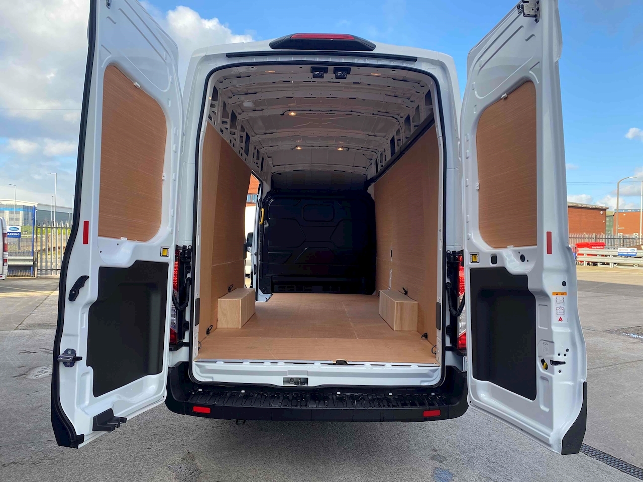 Maxus Deliver 9 vs Ford Transit: Features, Pricing & More | Leasing Pro