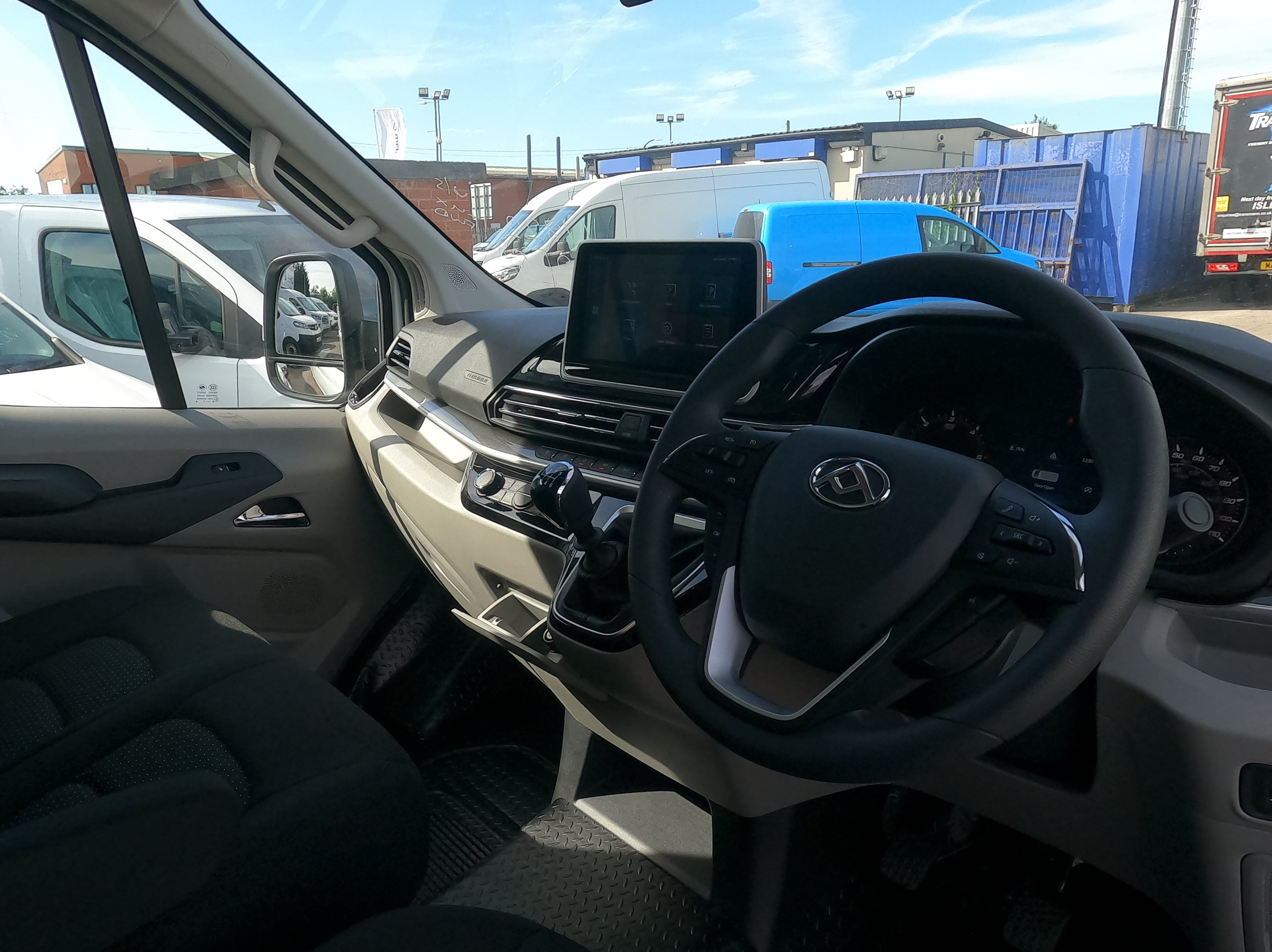 Maxus Deliver 9 vs Ford Transit: Features, Pricing & More | Leasing Pro