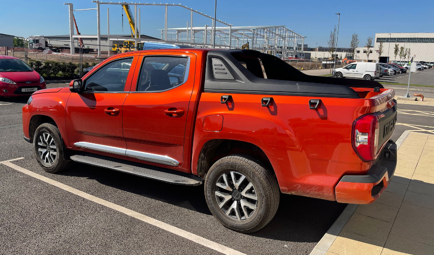 Maxus T90 EV - The UK’s First Electric Pickup Truck | Leasing Pro